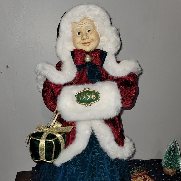Holiday | Vintage 1998 Bisque Mrs Clause Table Decoration Tree Topper ...